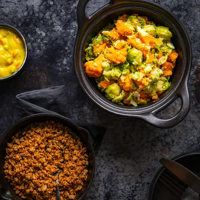 Stamppot van zoete aardappel, spruitjes en piccalilly - 2